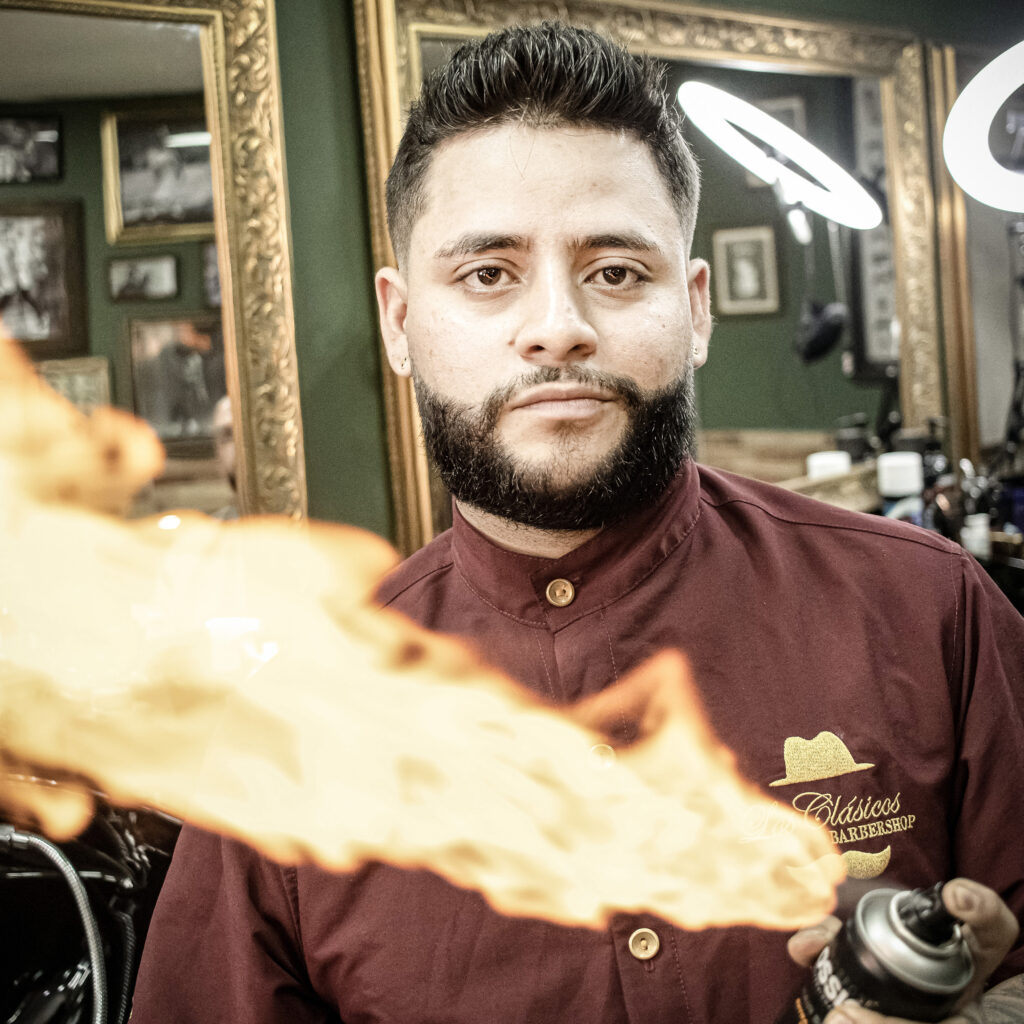Barberos Conquistadores - Los Clásicos Barbershop